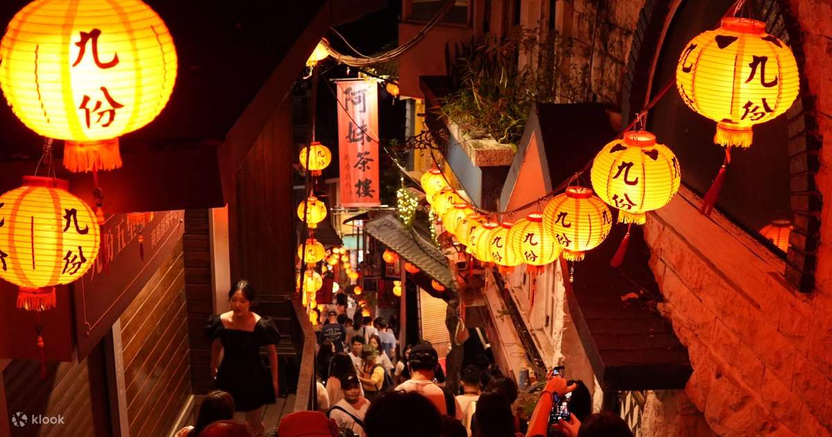 Golden Waterfall & Jiufen Old Street & Shifen Sky Lantern Day Tour (Starting from Taichung ...